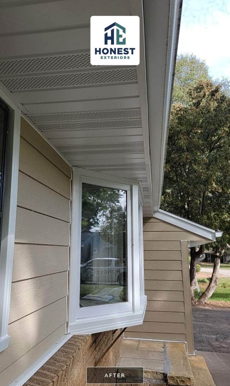 Fascia and Soffit White - Honest Exteriors